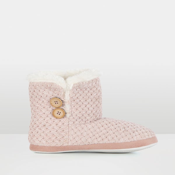 Snowball | Vybe | Knitted Slipper Ugg Boot Two Buttons | Women's