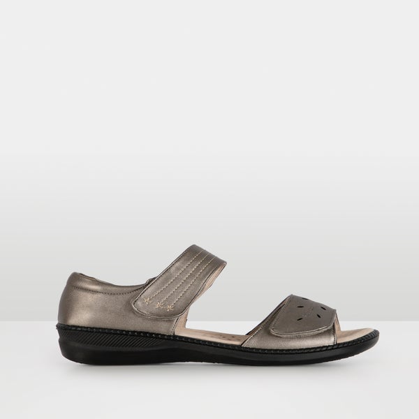 Steep | CoraSol | Comfort Walking Shoe Sandal | Women's